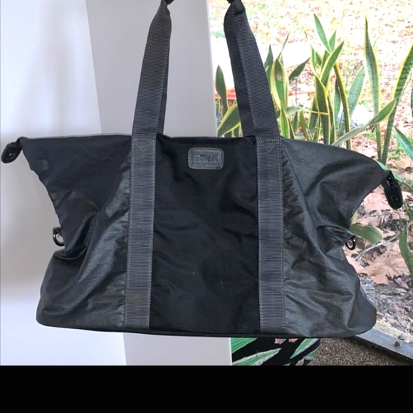 Zumba Fitness | Bags | Rare Zumba Fitness Gym Class Travel Duffel Dark Grey Tote Bag W Shoulder ...